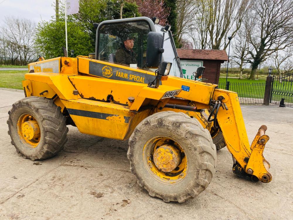 JCB 526 FARM SPECIAL TELEHANDLER C/W JCB TOOL CARRIER HEAD STOCK & PUH