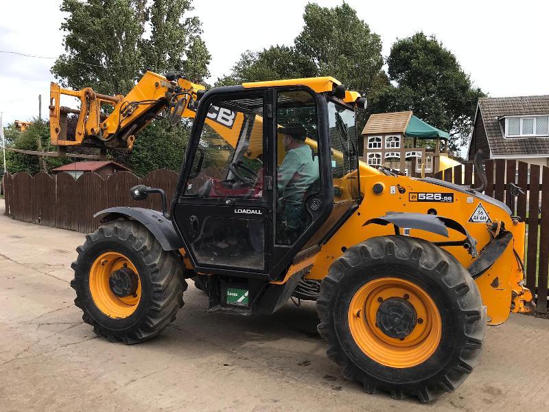 JCB 526-56 AGRI PLUS TURBO TELEHANDLER ( YEAR 2012 )
