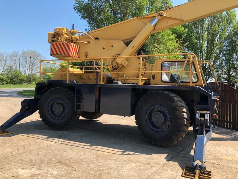 COLE HYDRA HUSKY 150T ALL TERRAIN CRANE ( PLEASE SEE VIDEO )