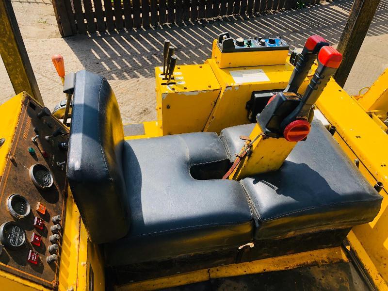 MOROOKA MK-30 TRACKED TRACTOR C/W DUAL DRIVE