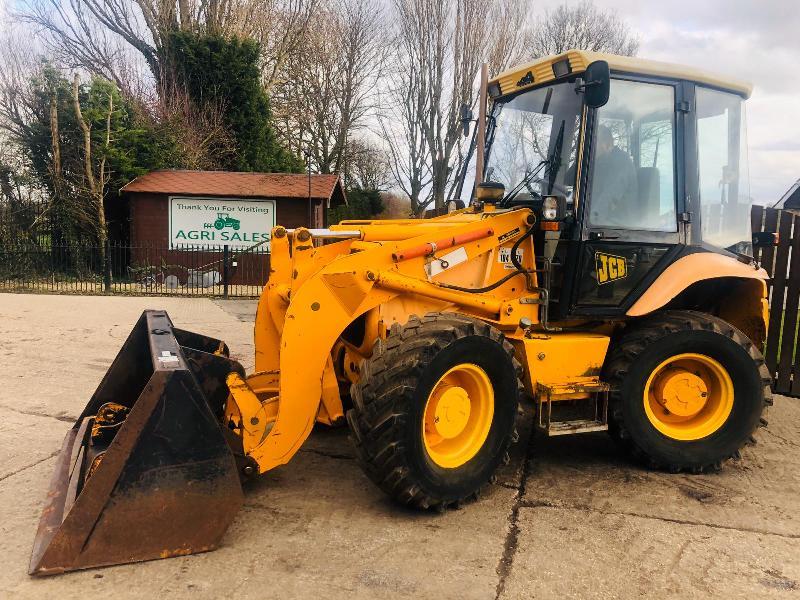 JCB 2CX FARM MASTER C/W PICK UP HITCH,BUCKET & PALLET FORKS * ONLY 4382 ...