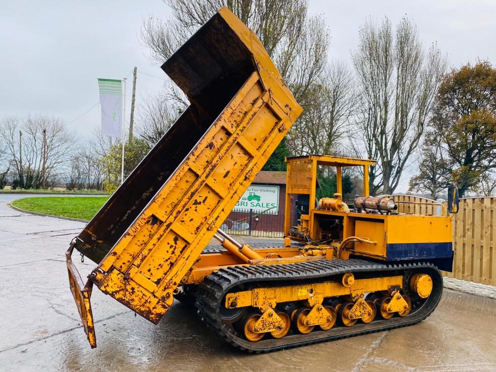 MOROOKA MST-700 TRACKED DUMPER C/W KOMATSU ENGINE & HYDRAULIC TIP