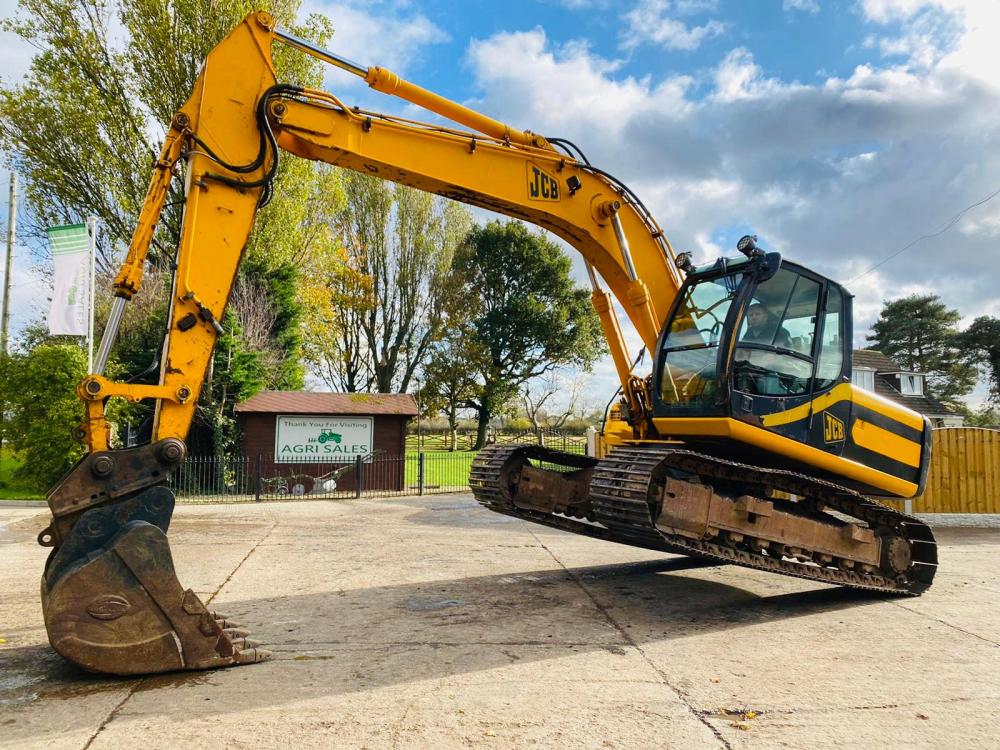 JCB JS160LC TRACKED EXCAVATOR C/W QUICK HITCH & BUCKET