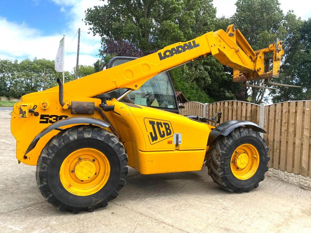 JCB 530-70 4WD TELEHANDLER * 7 METER REACH , 4708 HOURS * C/W PALLET TINES