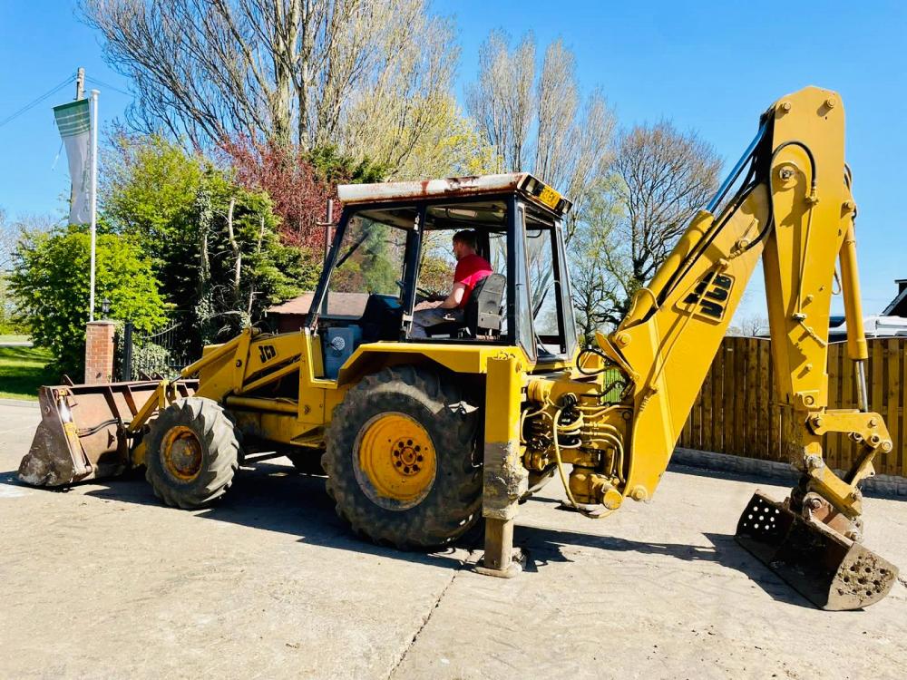 JCB 3CX PROJECT 7 4WD BACK HOE DIGGER C/W EXTENDING DIG