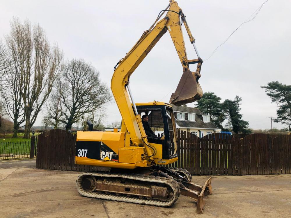 CAT 307 TRACKED EXCAVATOR