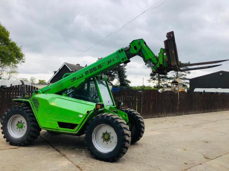 MERLO P26.6-SPT TELEHANDLER * YEAR 2002 * C/W PICK UP HITCH * PLEASE ...