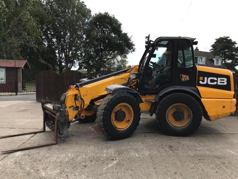 JCB TM310 PIVOT STEER TELEHANDLER ( YEAR 2012 ) ( PLEASE SEE VIDEO )