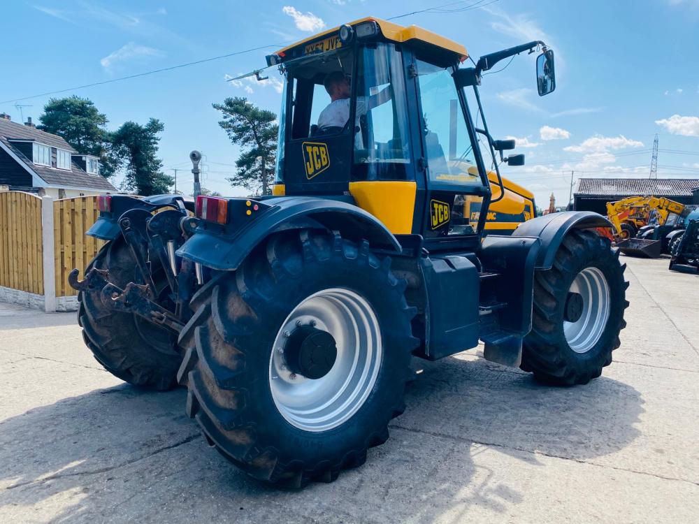 JCB 2150 FASTRAC * YEAR 2004 * ONE OWNER FROM NEW