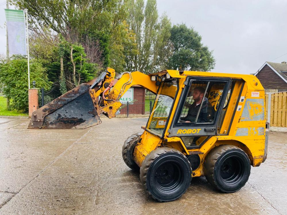 JCB ROBOT 165 SKIDSTEER C/W FULLY GLAZED CABIN * SEE VIDEO