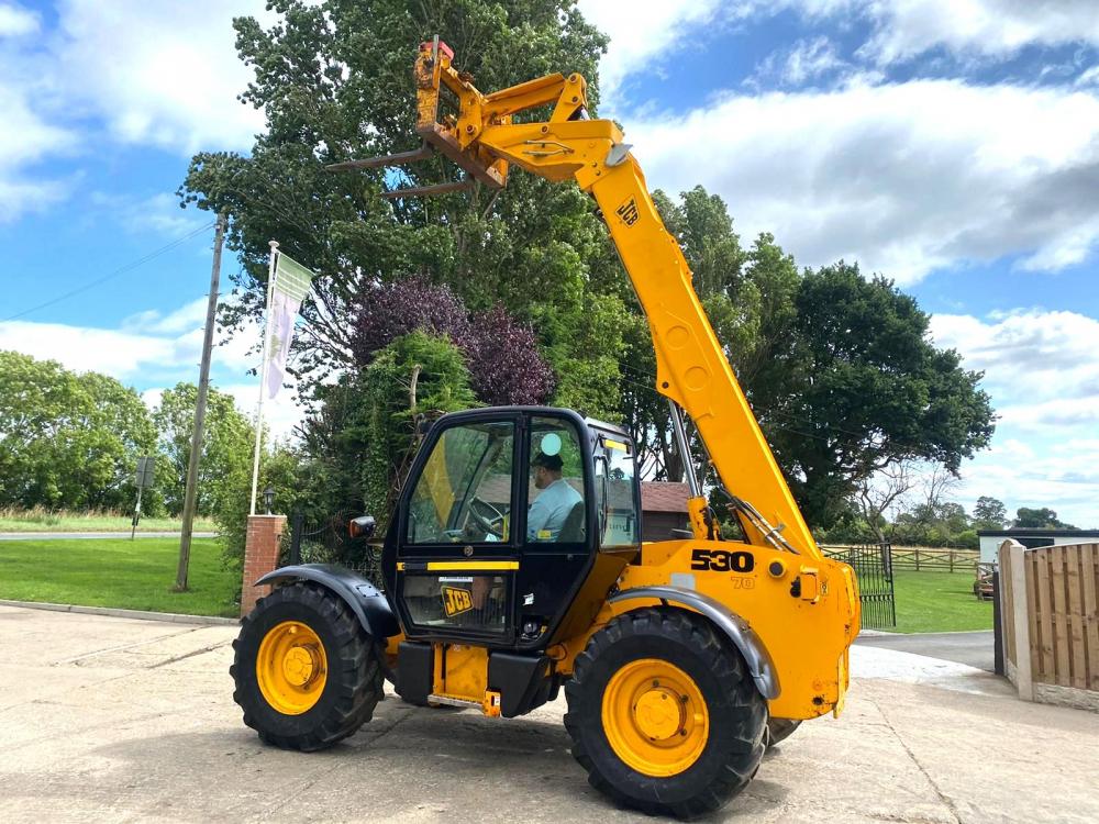 JCB 530-70 4WD TELEHANDLER * 7 METER REACH , 4708 HOURS * C/W PALLET TINES