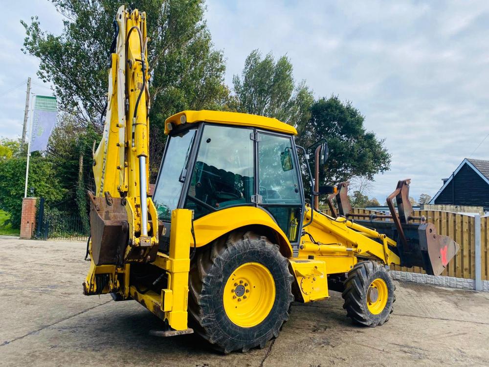NEW HOLLAND LB110 BACK HOE DIGGER C/W EXTENDING DIG
