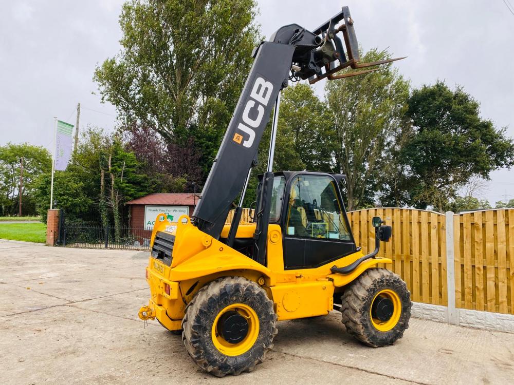 JCB 525-50 TELEHANDLER * EX MOD , ONLY 1113 HOURS * C/W PALLET TINES ...