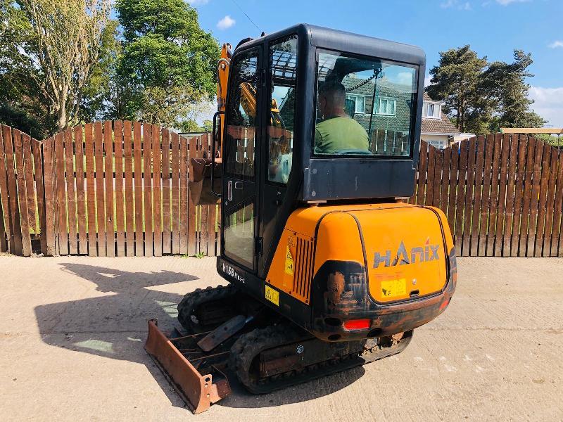 HANIX H15B PLUS - 2 MINI DIGGER * YEAR 2011 * C/W 4 X BUCKETS