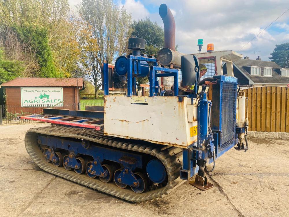 MOROOKA 7 TON TRACKED MACHINE * YEAR 2006 * C/W FRONT SUPPORT LEGS
