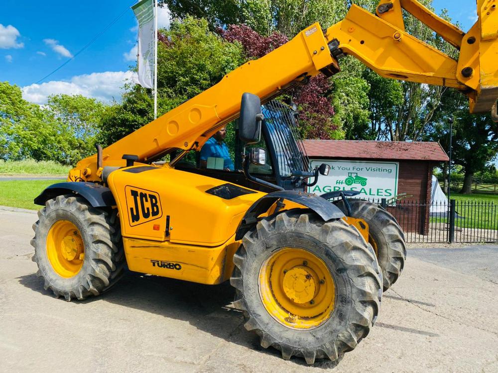 JCB 530-70 TURBO FARM SPECIAL * AG-SPEC , 8489 HOURS * C/W PICK UP ...