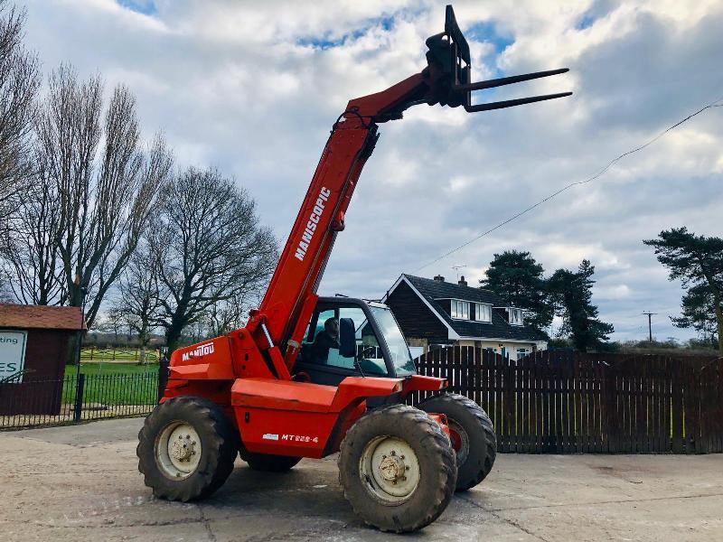 MANITOU MT928-4 TELEHANDLER C/W QUICK HITCH & PALLET TINES *YEAR 1998*