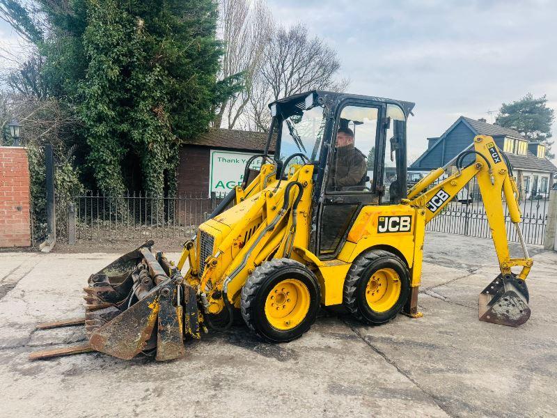 JCB 1CX 4WD BACKHOE DIGGER *2510 HOURS* C/W SELECTION OF BUCKETS ...