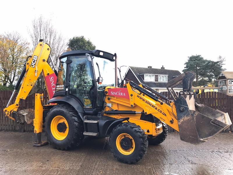 JCB 3CX PROJECT 21 4WD BACKHOE DIGGER ( YEAR 2010 )