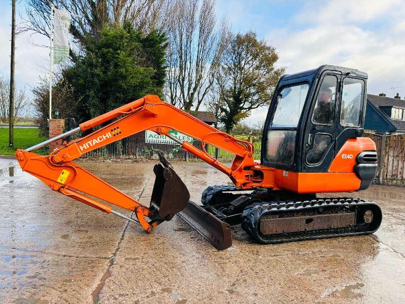 HITACHI EX40 TRACKED EXCAVATOR C/W RUBBER TRACKS & BLADE *VIDEO*