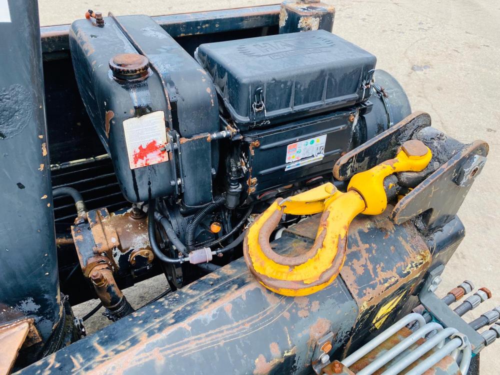 HIAB R165 F1 CRANE C/W 2 X SUPPORT LEGS & HATZ ENGINE *CHOICE OF TWO*