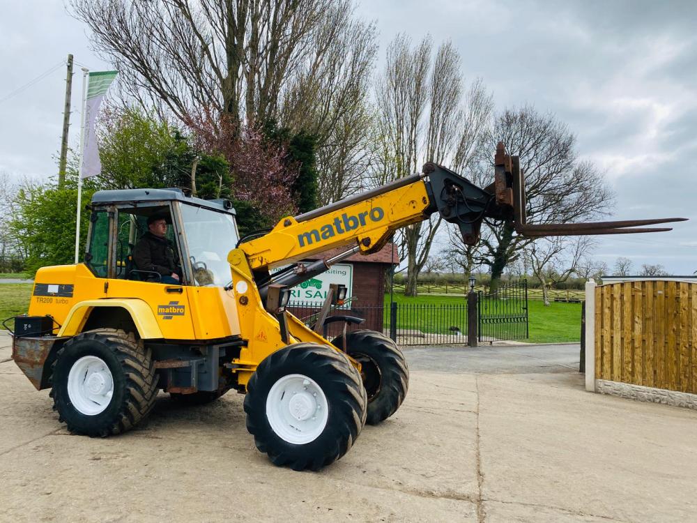 MATBRO TR200 4WD TELEHANDLER C/W PIN & CON HEAD STOCK