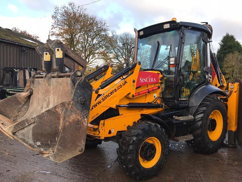 JCB 3CX PROJECT 21 4WD BACKHOE DIGGER ( YEAR 2010 )