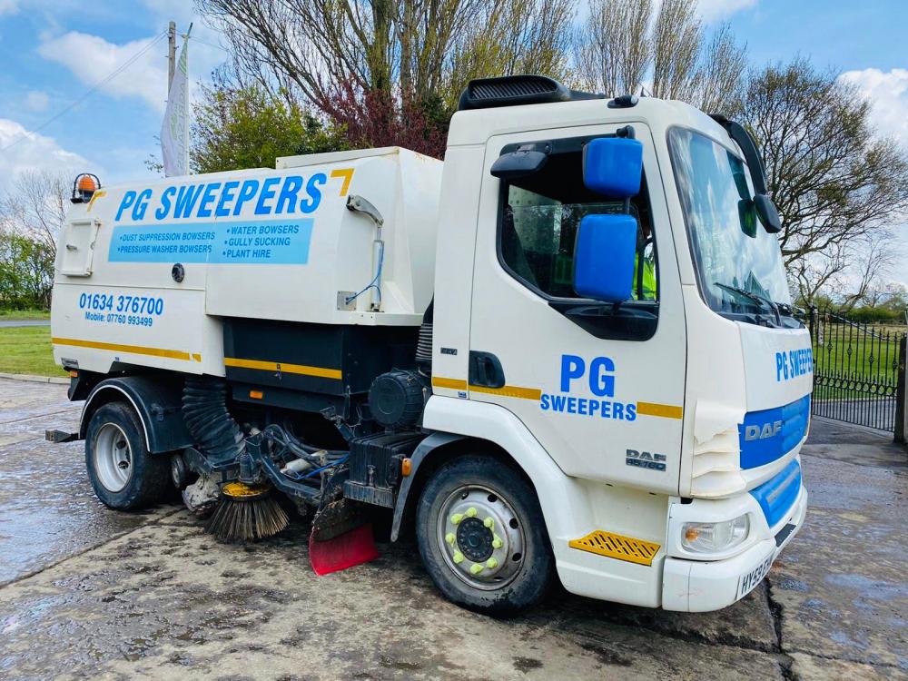 DAF LF45-160 4X2 JOHNSTON ROAD SWEEPER * YEAR 2009