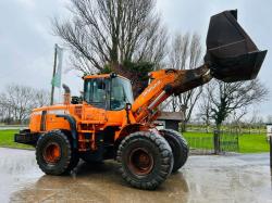 DOOSAN DL300 4WD LOADING SHOVEL C/W BUCKET & AC CABIN *VIDEO*